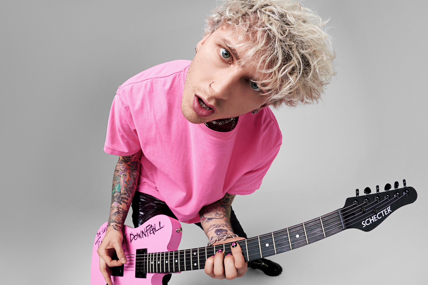 Do rap ao pop punk: conheça Machine Gun Kelly pelos olhos de Colson ...