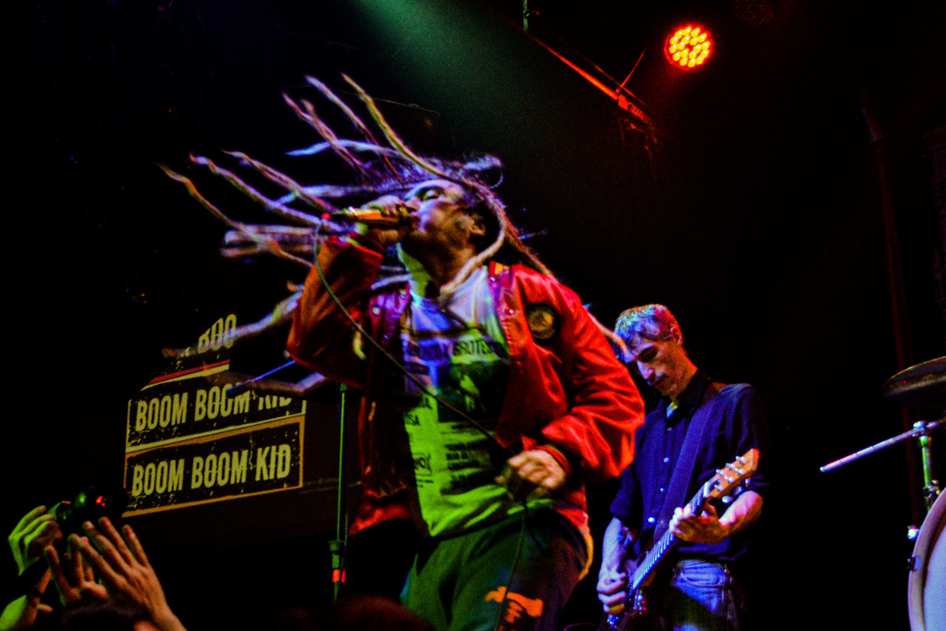 Boom Boom Kid faz mais uma passagem eletrizante pelo Brasil | Downstage